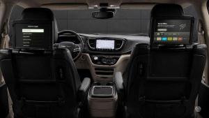 Pelēks Chrysler Pacifica 2022 Kretinga, ar dzinēja tilpumu 3.61 L un nobraukumu 187 tūkst. km par 19999 €, foto 21 vietnē AUTOMOTO.COM.LV