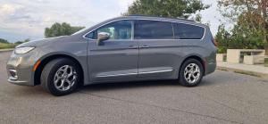 Grey Chrysler Pacifica 2022 in Klaipeda, with an engine capacity of 3.60 L and mileage of 68 thousand km for 25850 €, photo 10 on AUTOMOTO.COM.LV