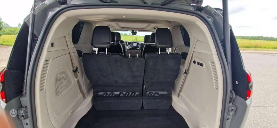 Grey Chrysler Pacifica 2022 in Klaipeda, with an engine capacity of 3.60 L and mileage of 68 thousand km for 25850 €, photo 34 on AUTOMOTO.COM.LV