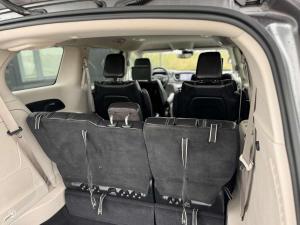 Pelēks Chrysler Pacifica 2022 Klaipėda, ar dzinēja tilpumu 3.60 L un nobraukumu 181 tūkst. km par 26200 €, foto 20 vietnē AUTOMOTO.COM.LV