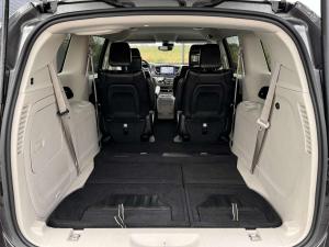 Pelēks Chrysler Pacifica 2022 Klaipėda, ar dzinēja tilpumu 3.60 L un nobraukumu 181 tūkst. km par 26200 €, foto 21 vietnē AUTOMOTO.COM.LV