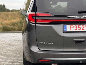Pelēks Chrysler Pacifica 2022 Klaipėda, ar dzinēja tilpumu 3.60 L un nobraukumu 181 tūkst. km par 26200 €, foto 25 vietnē AUTOMOTO.COM.LV