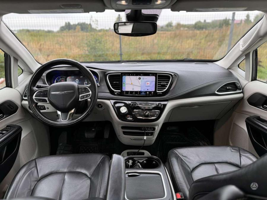 Pelēks Chrysler Pacifica 2022 Klaipėda, ar dzinēja tilpumu 3.60 L un nobraukumu 181 tūkst. km par 26200 €, foto 26 vietnē AUTOMOTO.COM.LV