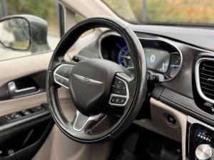 Pelēks Chrysler Pacifica 2022 Klaipėda, ar dzinēja tilpumu 3.60 L un nobraukumu 181 tūkst. km par 26200 €, foto 39 vietnē AUTOMOTO.COM.LV