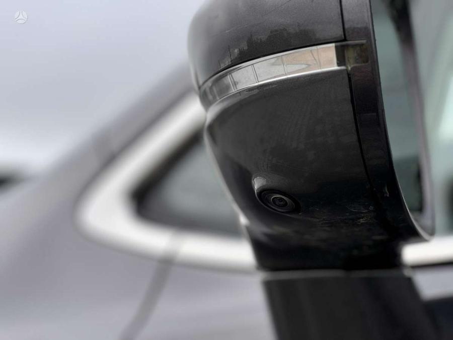 Pelēks Chrysler Pacifica 2022 Klaipėda, ar dzinēja tilpumu 3.60 L un nobraukumu 181 tūkst. km par 26200 €, foto 46 vietnē AUTOMOTO.COM.LV