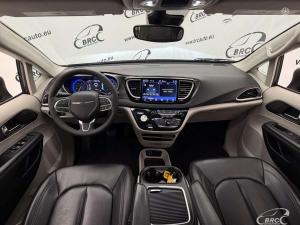 Pelēks Chrysler Pacifica 2023 Viļņa, ar dzinēja tilpumu 3.60 L un nobraukumu 123 tūkst. km par 22900 €, foto 3 vietnē AUTOMOTO.COM.LV