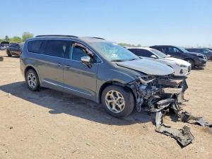 Pelēks Chrysler Pacifica 2023 Šauļi, ar dzinēja tilpumu 3.60 L un nobraukumu 55 tūkst. km par 13800 €, foto 5 vietnē AUTOMOTO.COM.LV