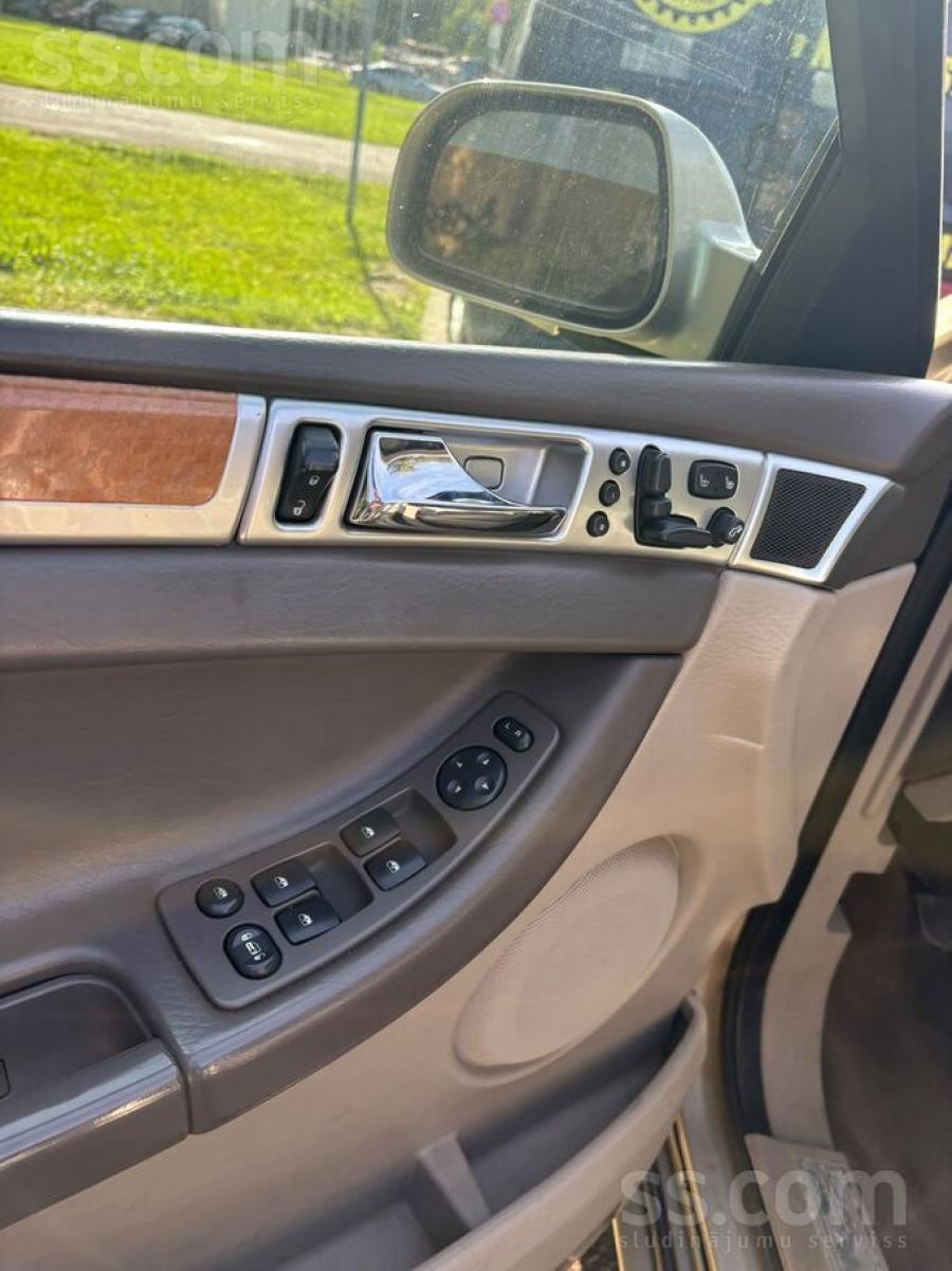Pelēks Chrysler Pacifica 2025 Rīga, ar dzinēja tilpumu 3.50 L un nobraukumu 252 tūkst. km par 1190 €, foto 7 vietnē AUTOMOTO.COM.LV