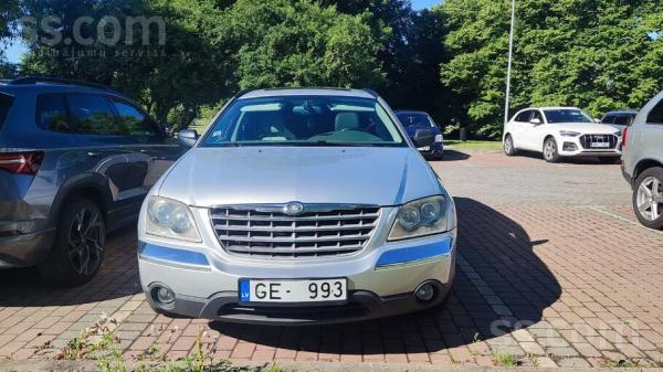 Grey Chrysler Pacifica 2004 in Ventspils, with an engine capacity of 3.50 L and mileage of 385 thousand km for 1700 €, photo 2 on AUTOMOTO.COM.LV