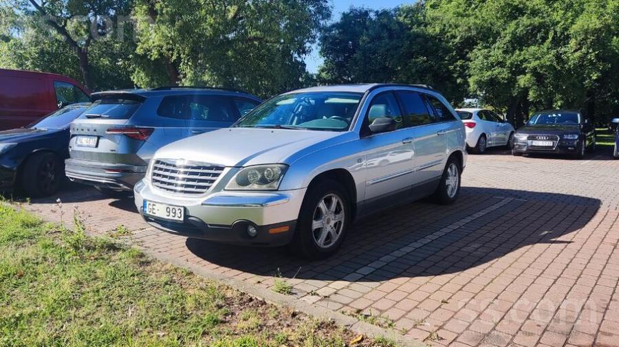 Grey Chrysler Pacifica 2004 in Ventspils, with an engine capacity of 3.50 L and mileage of 385 thousand km for 1700 €, photo 4 on AUTOMOTO.COM.LV