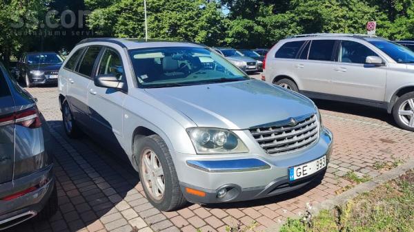 Grey Chrysler Pacifica 2004 in Ventspils, with an engine capacity of 3.50 L and mileage of 385 thousand km for 1700 €, photo 4 on AUTOMOTO.COM.LV
