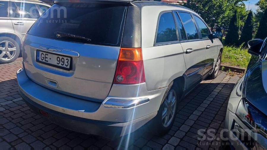 Grey Chrysler Pacifica 2004 in Ventspils, with an engine capacity of 3.50 L and mileage of 385 thousand km for 1700 €, photo 6 on AUTOMOTO.COM.LV
