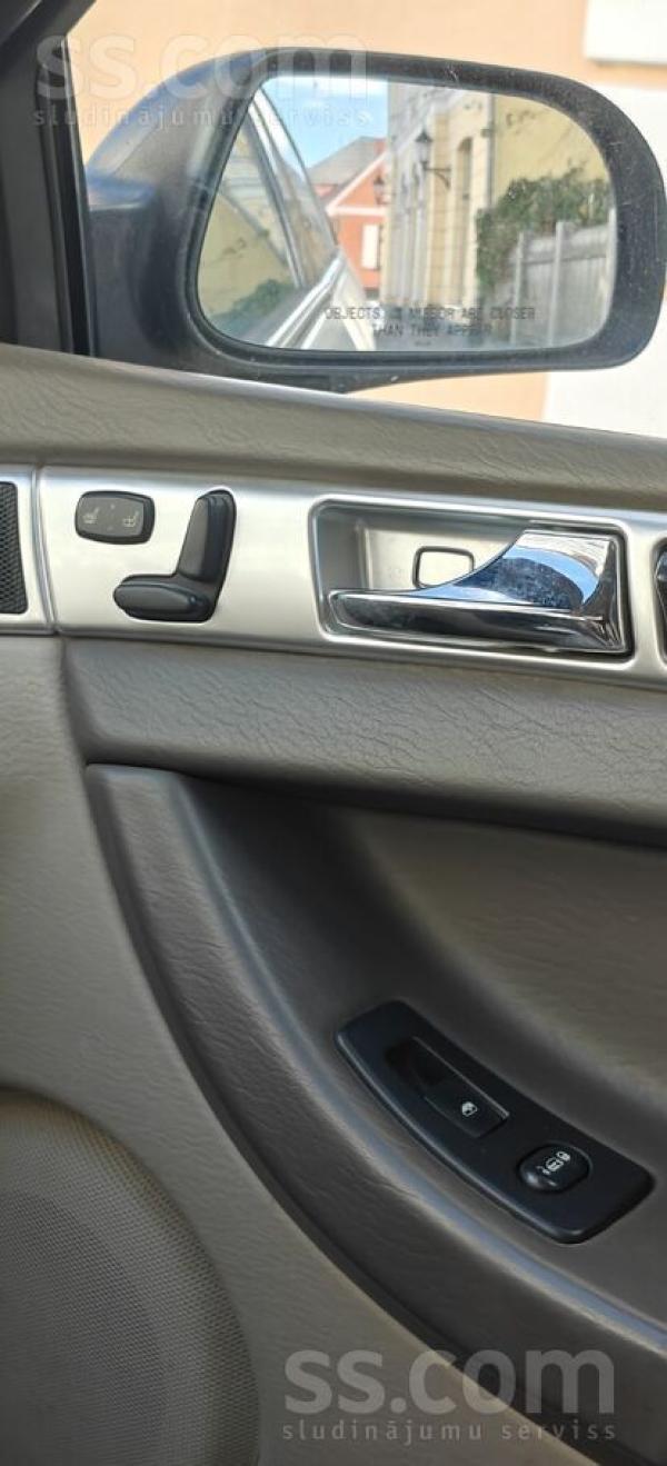 Grey Chrysler Pacifica 2004 in Ventspils, with an engine capacity of 3.50 L and mileage of 386 thousand km for 1100 €, photo 10 on AUTOMOTO.COM.LV
