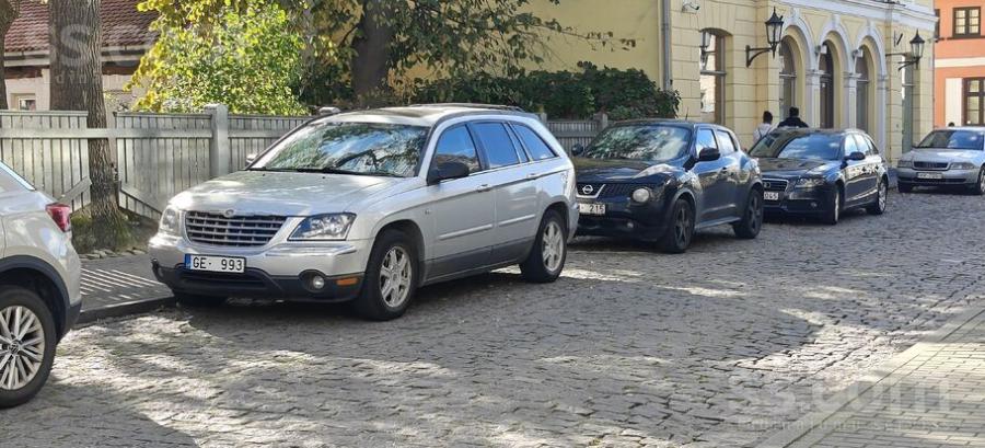 Pelēks Chrysler Pacifica 2004 Ventspils, ar dzinēja tilpumu 3.50 L un nobraukumu 386 tūkst. km par 1100 €, foto 31 vietnē AUTOMOTO.COM.LV