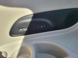 Grey Chrysler Pacifica 2020 in Siauliai, with an engine capacity of 3.60 L and mileage of 141 thousand km for 17450 €, photo 28 on AUTOMOTO.COM.LV