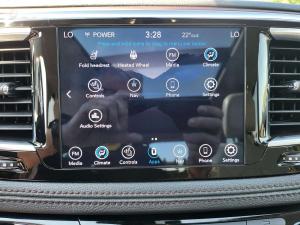 Grey Chrysler Pacifica 2020 in Siauliai, with an engine capacity of 3.60 L and mileage of 141 thousand km for 17450 €, photo 35 on AUTOMOTO.COM.LV