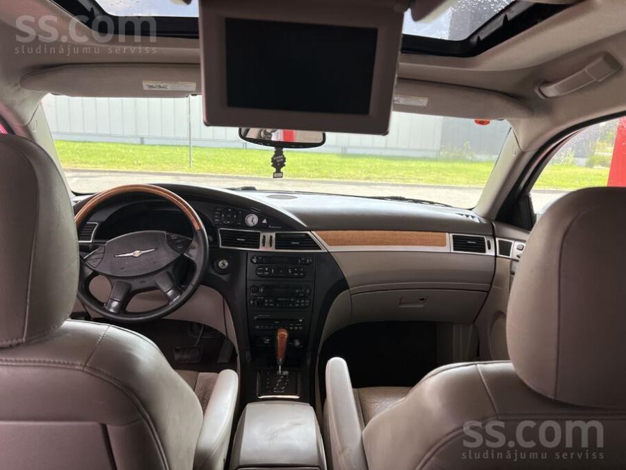 Chrysler Pacifica 2005 in Riga, with an engine capacity of 3.50 L and mileage of 245 thousand km for 1200 €, photo 5 on AUTOMOTO.COM.LV