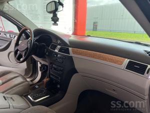 Chrysler Pacifica 2005 in Riga, with an engine capacity of 3.50 L and mileage of 245 thousand km for 1200 €, photo 7 on AUTOMOTO.COM.LV