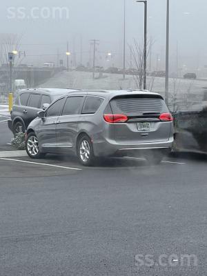 Chrysler Pacifica 2017 Rīga, ar dzinēja tilpumu 3.60 L un nobraukumu 180 tūkst. km par 16000 €, foto 6 vietnē AUTOMOTO.COM.LV