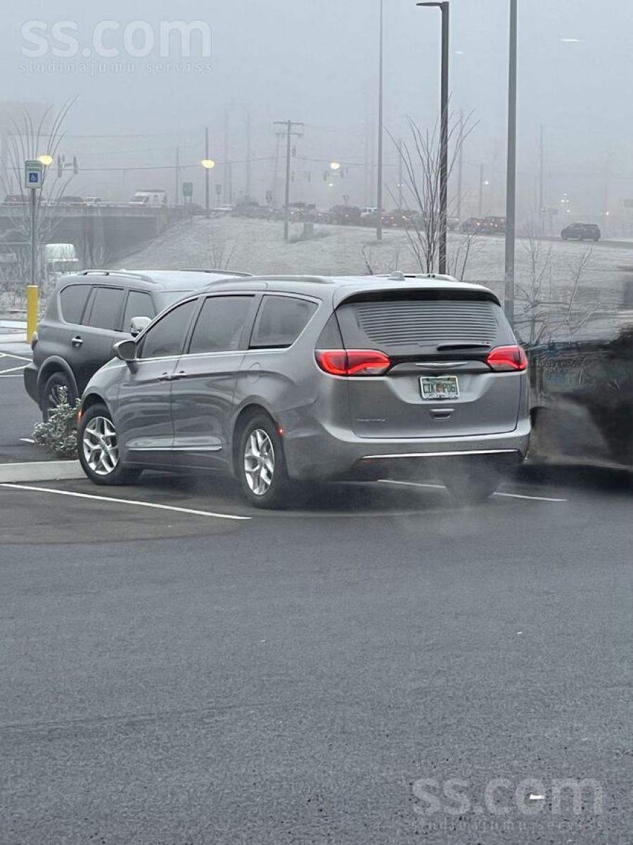 Chrysler Pacifica 2017 Rīga, ar dzinēja tilpumu 3.60 L un nobraukumu 180 tūkst. km par 16000 €, foto 6 vietnē AUTOMOTO.COM.LV