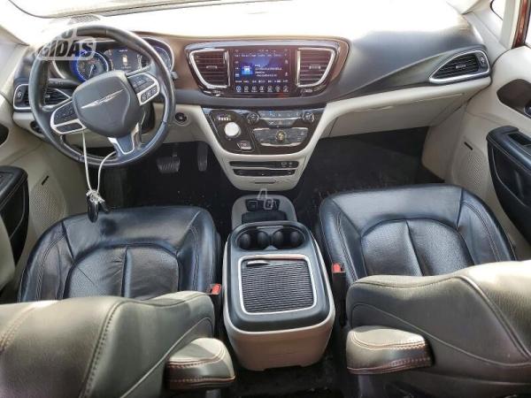 Chrysler Pacifica 2017 Klaipėda, ar dzinēja tilpumu 3.60 L un nobraukumu 280 tūkst. km par 7800 €, foto 8 vietnē AUTOMOTO.COM.LV