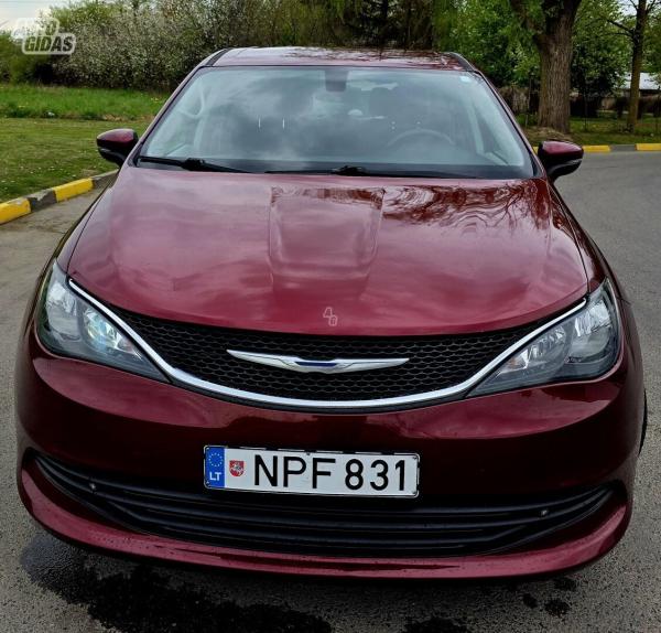 Chrysler Pacifica 2017 Panevēža, ar dzinēja tilpumu 3.60 L un nobraukumu 139 tūkst. km par 14585 €, foto 1 vietnē AUTOMOTO.COM.LV