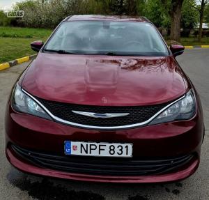 Chrysler Pacifica 2017 Panevēža, ar dzinēja tilpumu 3.60 L un nobraukumu 139 tūkst. km par 14585 €, foto  vietnē AUTOMOTO.COM.LV