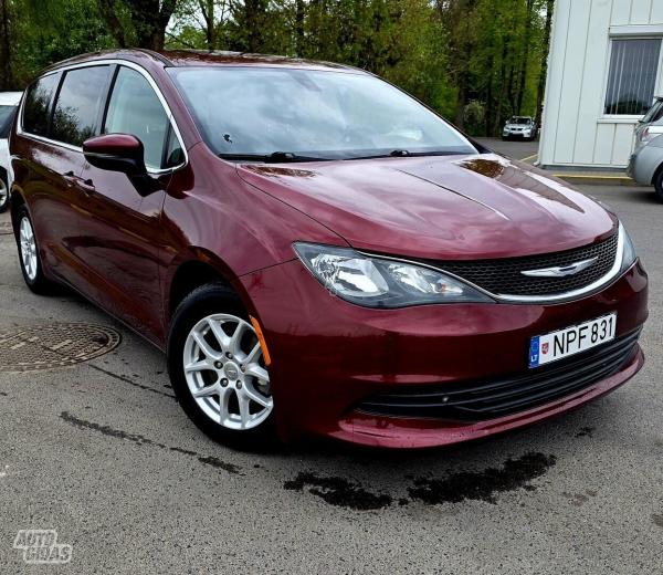 Chrysler Pacifica 2017 Panevēža, ar dzinēja tilpumu 3.60 L un nobraukumu 139 tūkst. km par 14585 €, foto 5 vietnē AUTOMOTO.COM.LV