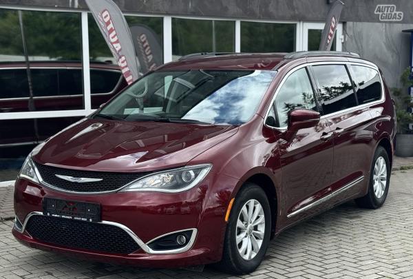 Chrysler Pacifica 2017 Radviliškis, ar dzinēja tilpumu 3.60 L un nobraukumu 165 tūkst. km par 13950 €, foto 5 vietnē AUTOMOTO.COM.LV