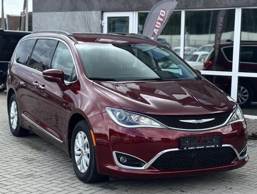 Chrysler Pacifica 2017 Radviliškis, ar dzinēja tilpumu 3.60 L un nobraukumu 165 tūkst. km par 13950 €, foto 7 vietnē AUTOMOTO.COM.LV