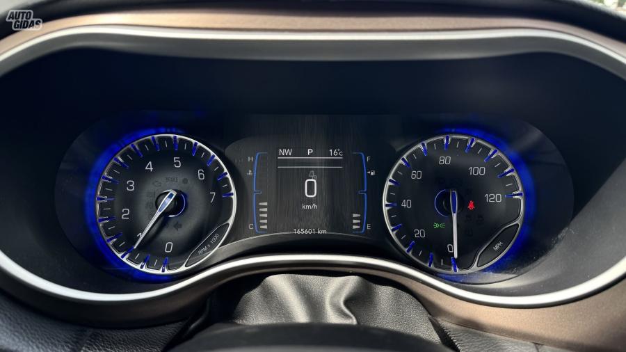 Chrysler Pacifica 2017 Radviliškis, ar dzinēja tilpumu 3.60 L un nobraukumu 165 tūkst. km par 13950 €, foto 19 vietnē AUTOMOTO.COM.LV