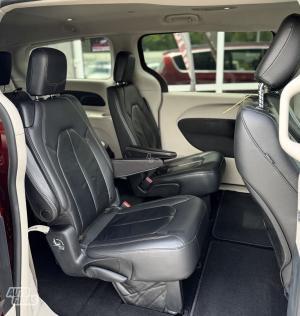 Chrysler Pacifica 2017 Radviliškis, ar dzinēja tilpumu 3.60 L un nobraukumu 165 tūkst. km par 13950 €, foto 27 vietnē AUTOMOTO.COM.LV