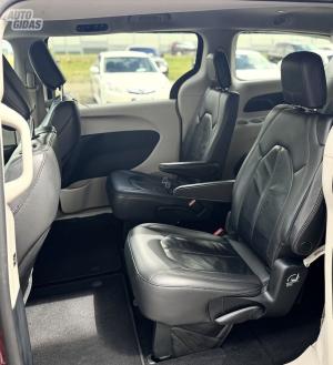 Chrysler Pacifica 2017 Radviliškis, ar dzinēja tilpumu 3.60 L un nobraukumu 165 tūkst. km par 13950 €, foto 28 vietnē AUTOMOTO.COM.LV