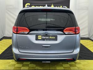 Chrysler Pacifica 2018 in Vilnius, with an engine capacity of 0.00 L and mileage of 0 thousand km for 18790 €, photo 5 on AUTOMOTO.COM.LV