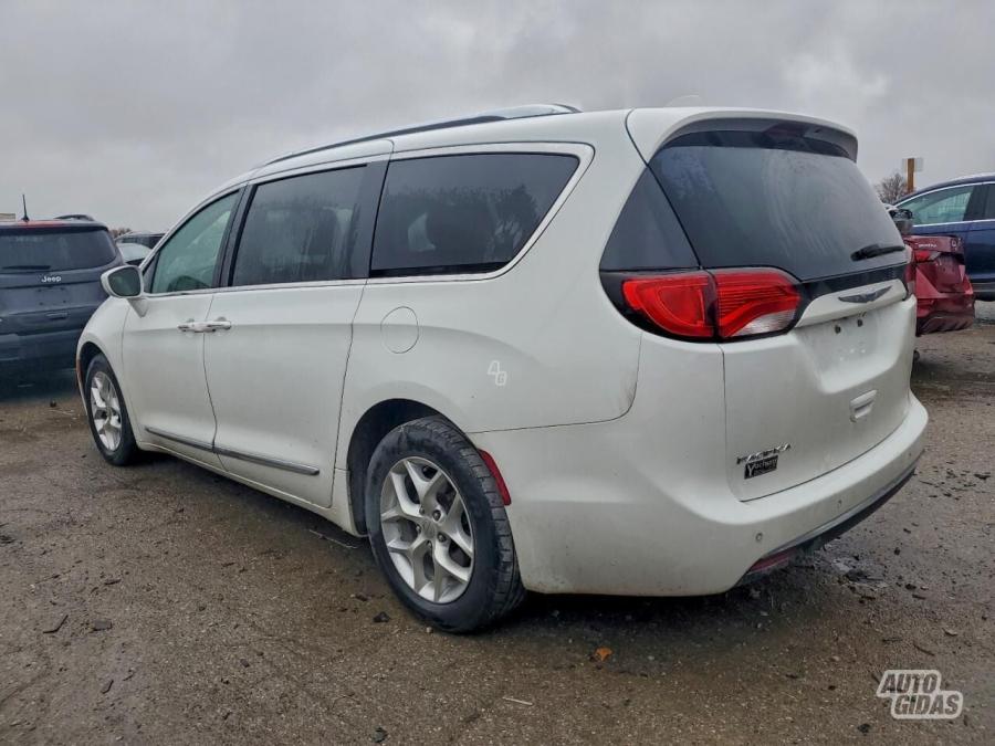Chrysler Pacifica 2018 Klaipėda, ar dzinēja tilpumu 3.60 L un nobraukumu 250 tūkst. km par 8350 €, foto 6 vietnē AUTOMOTO.COM.LV
