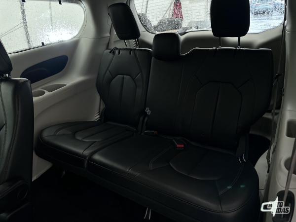 Крайслер Пасифик 2018 в Авиженяй, объемом двигателя 3.60 л и пробегом 140 тыс. км за 17200 €, фото 11 на AUTOMOTO.COM.LV