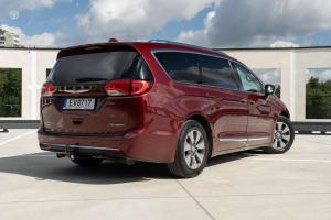 Chrysler Pacifica 2018 in Vilnius, with an engine capacity of 3.60 L and mileage of 155 thousand km for 18000 €, photo 11 on AUTOMOTO.COM.LV