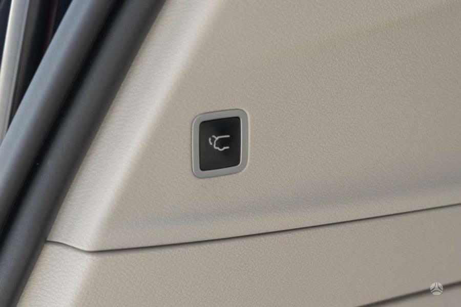 Chrysler Pacifica 2018 in Vilnius, with an engine capacity of 3.60 L and mileage of 155 thousand km for 18000 €, photo 24 on AUTOMOTO.COM.LV