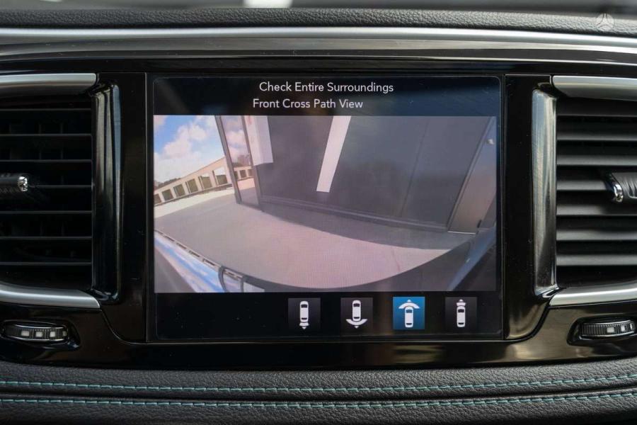 Chrysler Pacifica 2018 in Vilnius, with an engine capacity of 3.60 L and mileage of 155 thousand km for 18000 €, photo 33 on AUTOMOTO.COM.LV