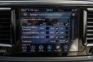 Chrysler Pacifica 2018 in Vilnius, with an engine capacity of 3.60 L and mileage of 155 thousand km for 18000 €, photo 36 on AUTOMOTO.COM.LV