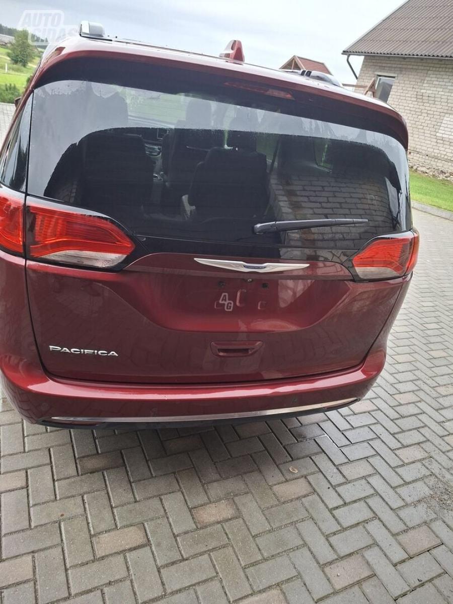 Крайслер Пасифик 2018 в Шилале, объемом двигателя 3.60 л и пробегом 133 тыс. км за 8500 €, фото 5 на AUTOMOTO.COM.LV