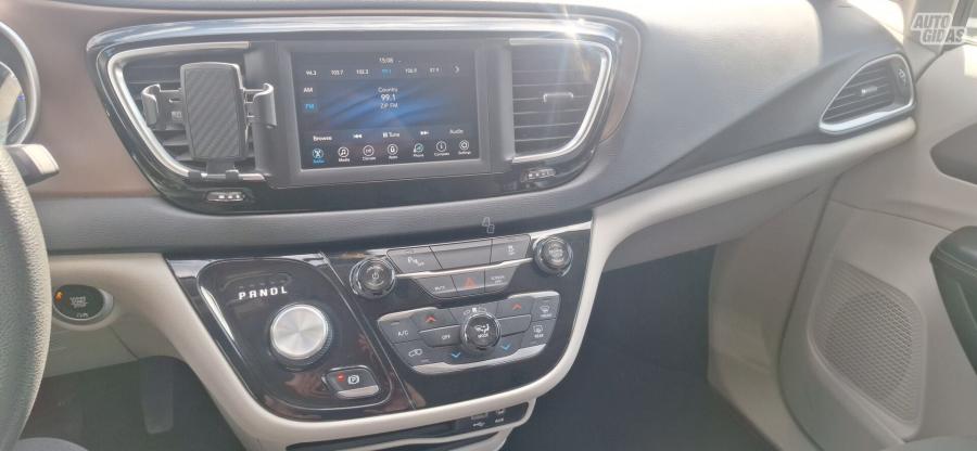 Chrysler Pacifica 2018 Panevēža, ar dzinēja tilpumu 3.60 L un nobraukumu 98 tūkst. km par 13800 €, foto 15 vietnē AUTOMOTO.COM.LV