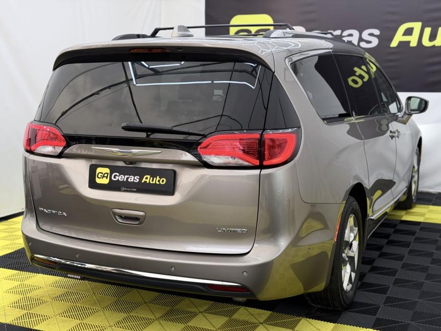 Chrysler Pacifica 2018 Viļņa, ar dzinēja tilpumu 0.00 L un nobraukumu 0 tūkst. km par 14990 €, foto 5 vietnē AUTOMOTO.COM.LV
