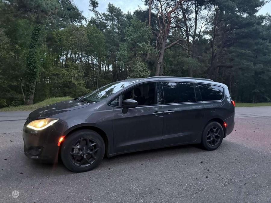 Chrysler Pacifica 2019 Kauņa, ar dzinēja tilpumu 3.60 L un nobraukumu 95 tūkst. km par 13800 €, foto 11 vietnē AUTOMOTO.COM.LV