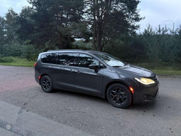 Chrysler Pacifica 2019 Kauņa, ar dzinēja tilpumu 3.60 L un nobraukumu 95 tūkst. km par 13800 €, foto 9 vietnē AUTOMOTO.COM.LV