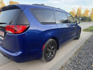 Chrysler Pacifica 2019 Viļņa, ar dzinēja tilpumu 3.60 L un nobraukumu 174 tūkst. km par 14900 €, foto 4 vietnē AUTOMOTO.COM.LV