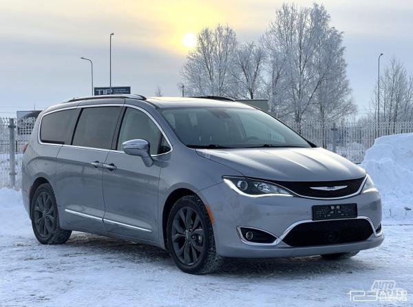 Chrysler Pacifica 2020 Tauragė, ar dzinēja tilpumu 3.60 L un nobraukumu 80 tūkst. km par 21700 €, foto 4 vietnē AUTOMOTO.COM.LV