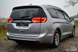 Chrysler Pacifica 2020 in Kretinga, with an engine capacity of 3.60 L and mileage of 112 thousand km for 19700 €, photo 7 on AUTOMOTO.COM.LV