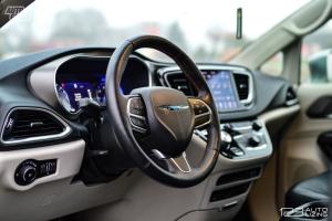 Chrysler Pacifica 2020 in Kretinga, with an engine capacity of 3.60 L and mileage of 112 thousand km for 19700 €, photo 22 on AUTOMOTO.COM.LV