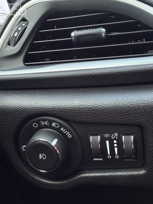 Chrysler Pacifica 2020 in Vilnius, with an engine capacity of 3.60 L and mileage of 159 thousand km for 18900 €, photo 20 on AUTOMOTO.COM.LV